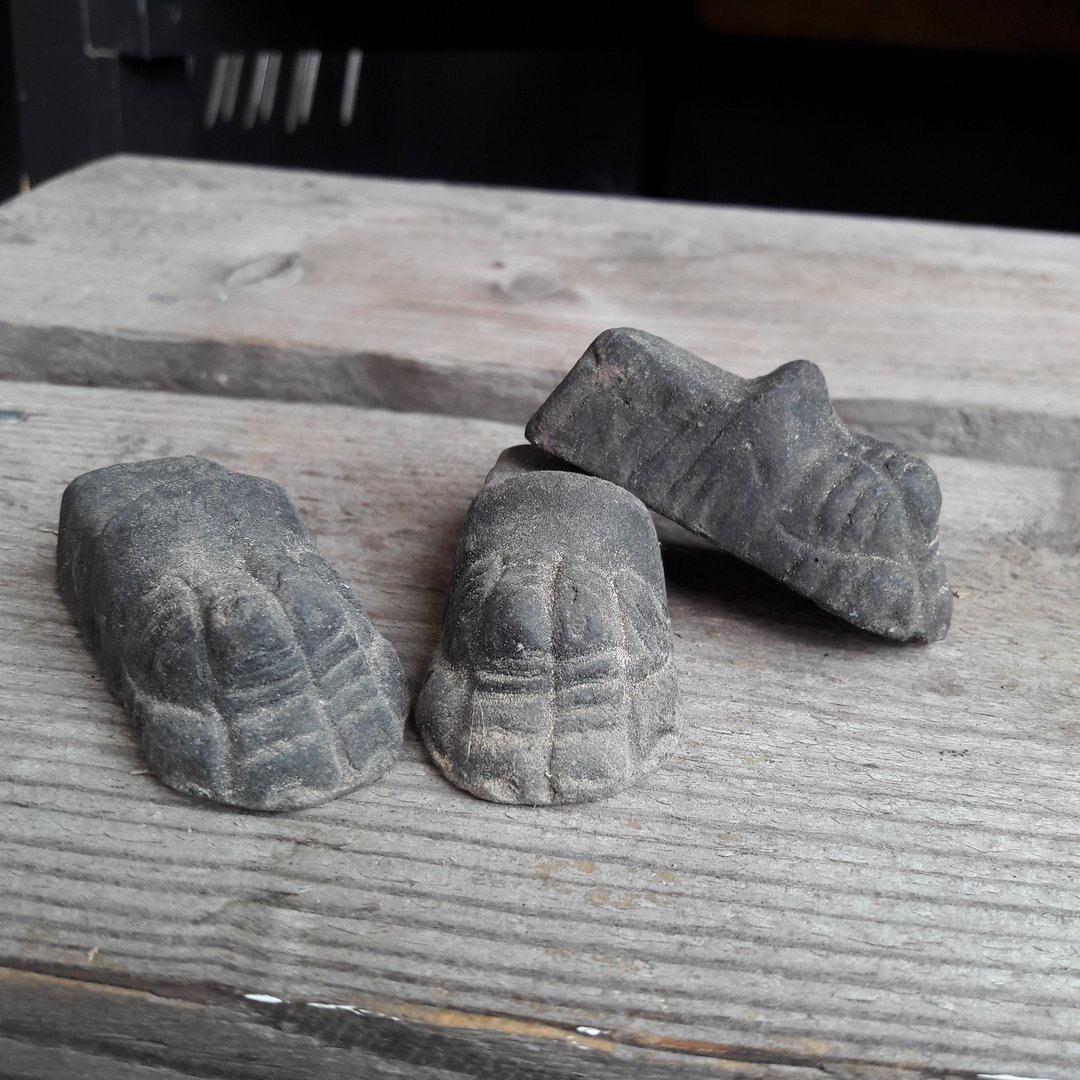 Ruukkutassu Leijona choko mini - MUSTILA PUUTARHA