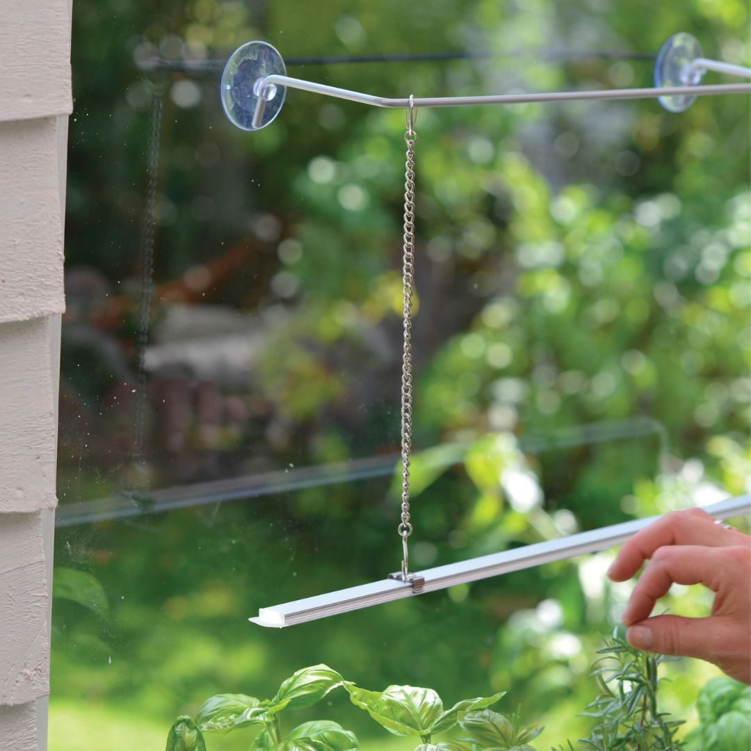 Kasvivalaisimen ripustin imukupeilla - MUSTILA PUUTARHA